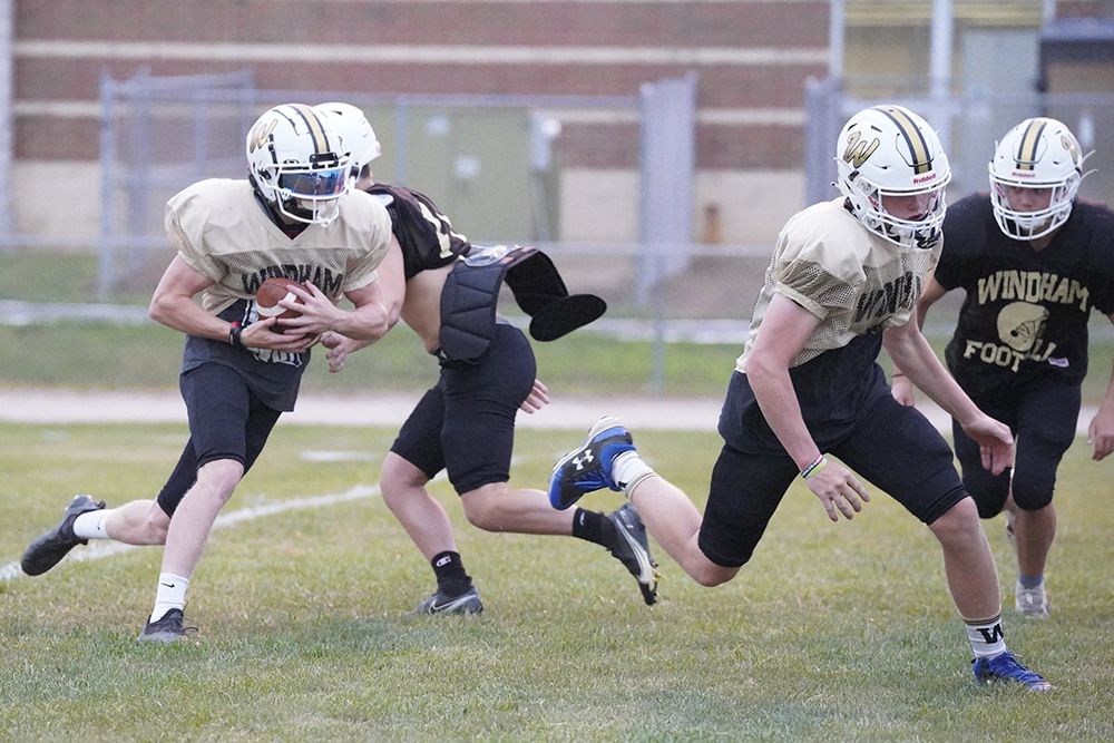 Eyes eager for year together | News, Sports, Jobs - The Vindicator